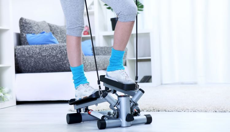 Jak ćwiczyć na stepperze? - Poradniki • Artykuły • Recenzje • Arena.pl